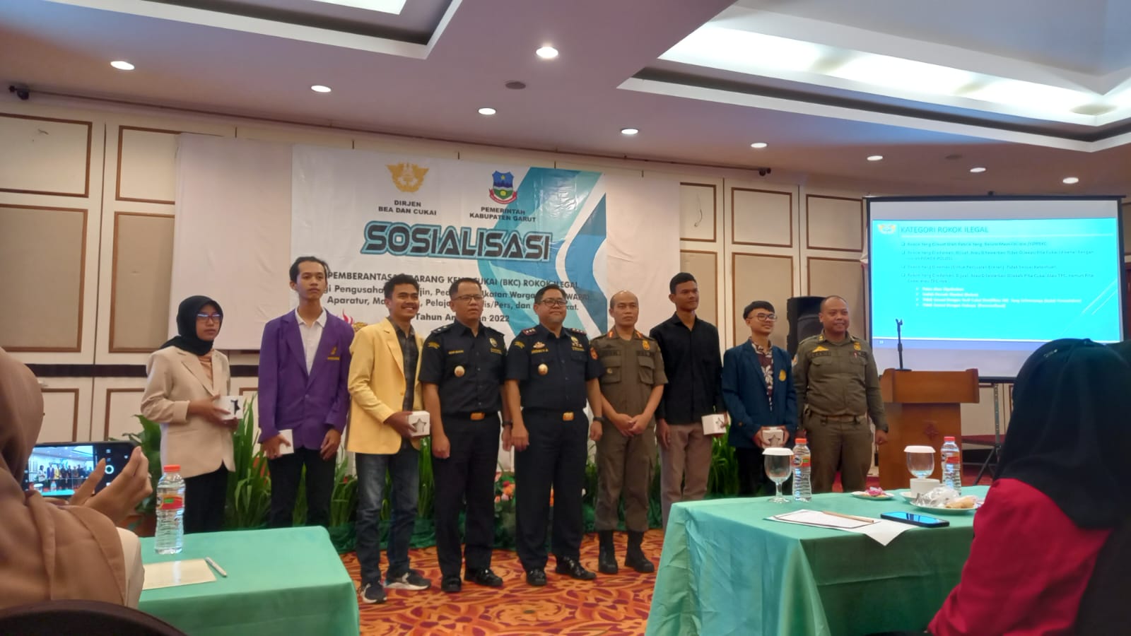 Partisipasi Mahasiswa UNIGA dalam Sosialisasi Rokok Ilegal dan Barang Kena Cukai (BKC ...